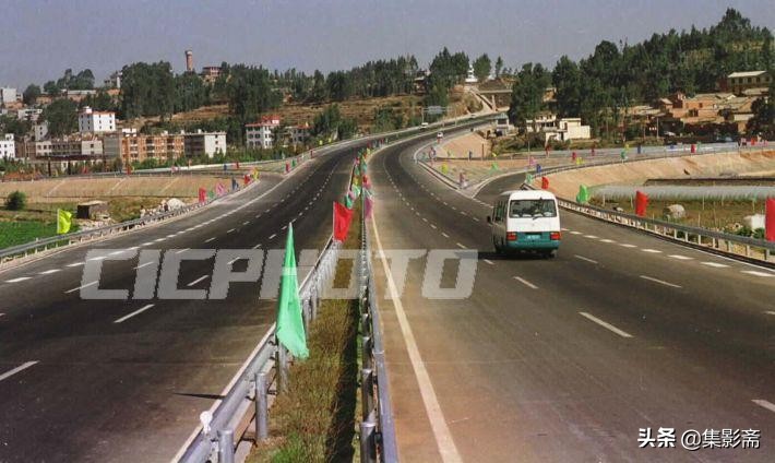 Old photos of Kunming city in the 90s - iNEWS