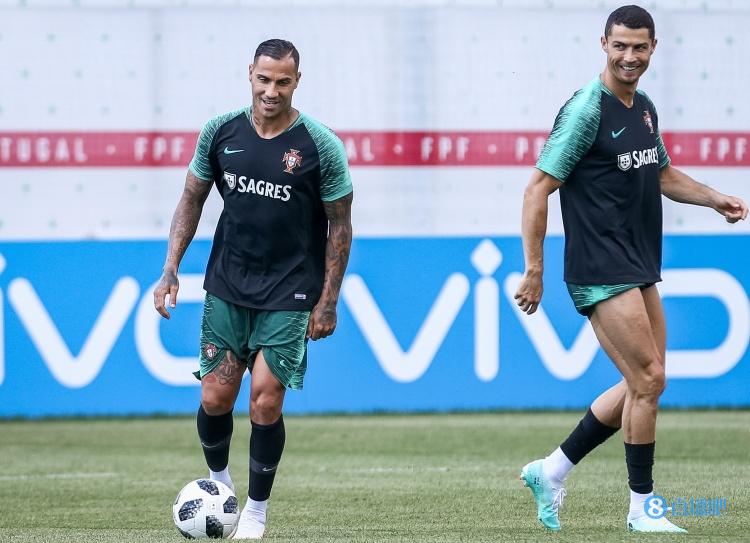 "Football Characters" Quaresma-the "king of the collection" who grew up ...