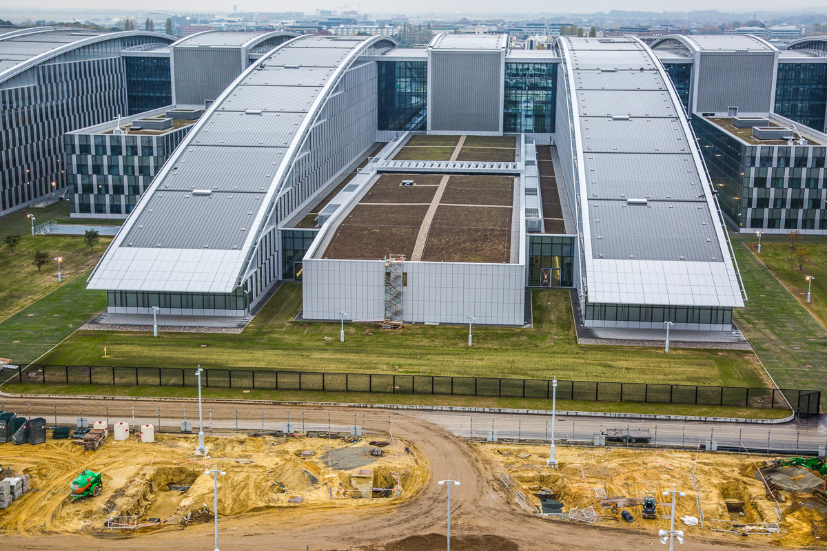 The new NATO headquarters, the design presents the image of "fingers ...