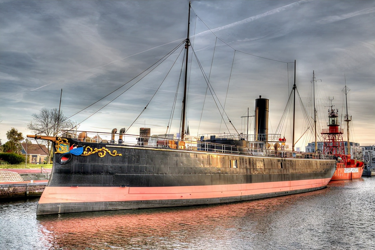 19th century Dutch coast defense ironclad HNLMS Buffel - iNEWS