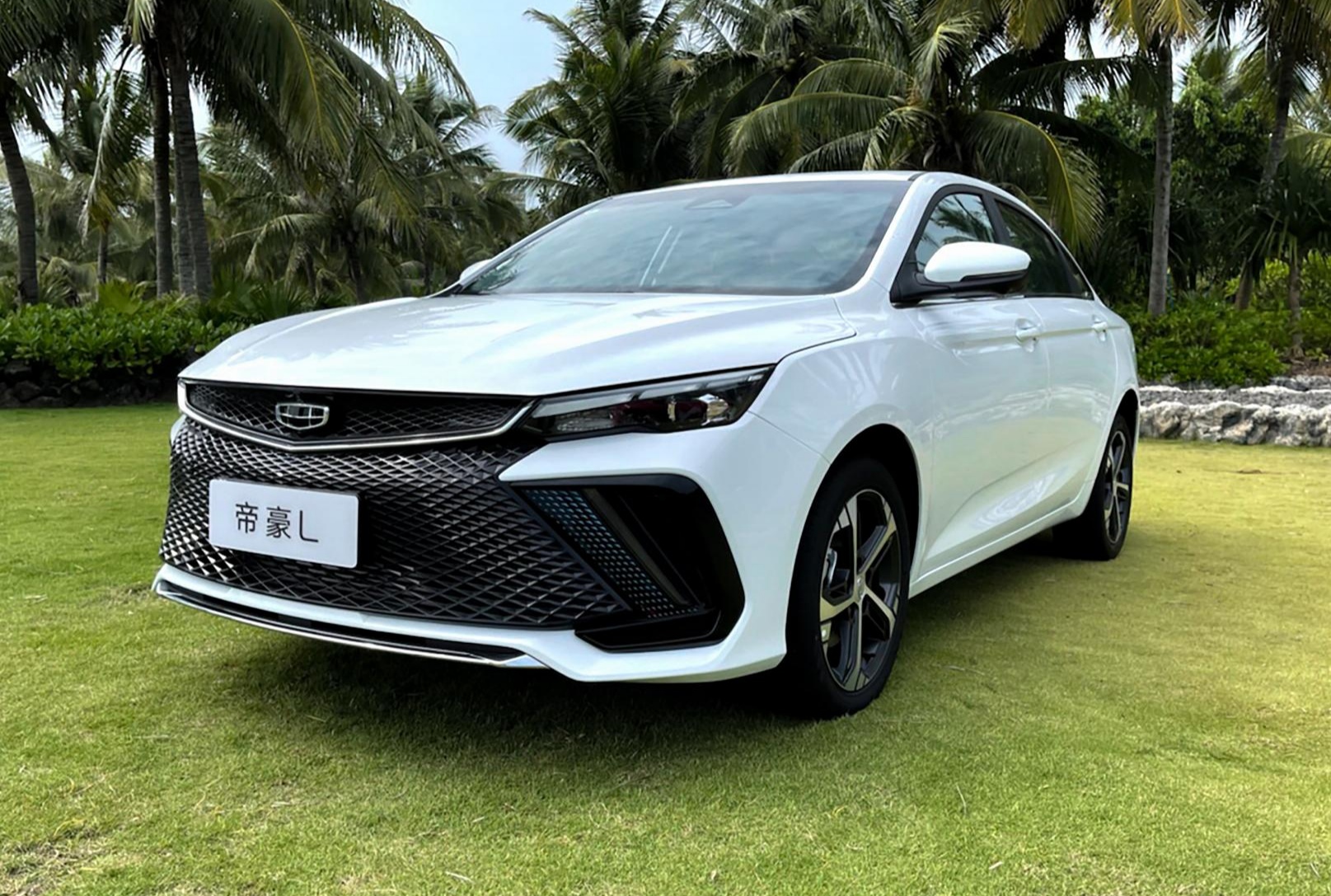 The size of the standard Sagitar!The fourth generation GEELY Emgrand ...