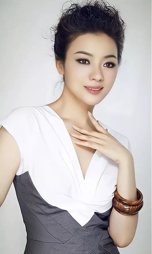 Chen Sisi sing home - iNEWS