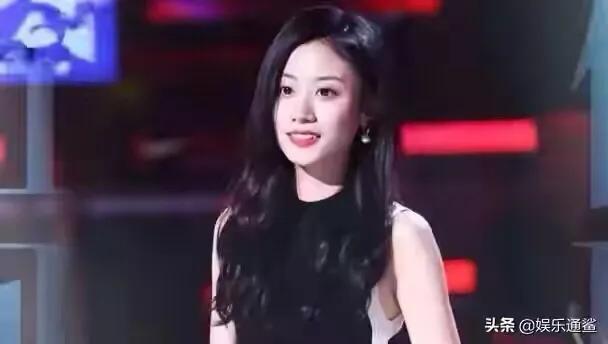 Voice of China 2021 Wu Keyue, looks beautiful, only 22 years old, and ...