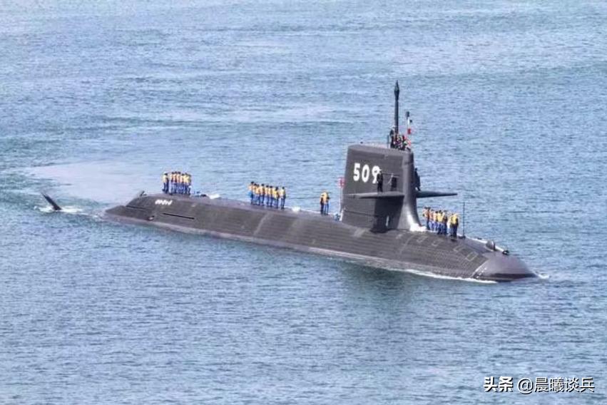 039C潛艇真身露面，圍殼外形大變，性能直逼世界第一 - 資訊咖