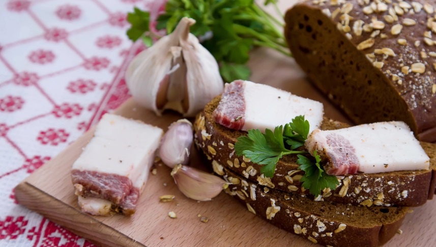 Ukrainian Food Guide: You must eat these foods when you go to Ukraine ...