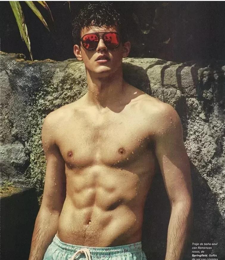 西班牙男模入選「性感榜單」，這樣身材好的型男誰不愛呢 - 頭條匯