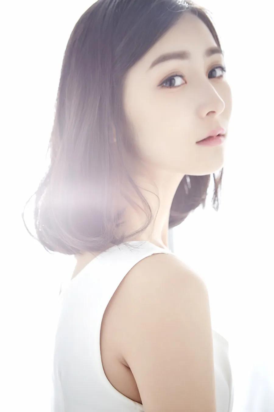 Actress Zhang Weina is stylish and beautifully dressed - iNEWS