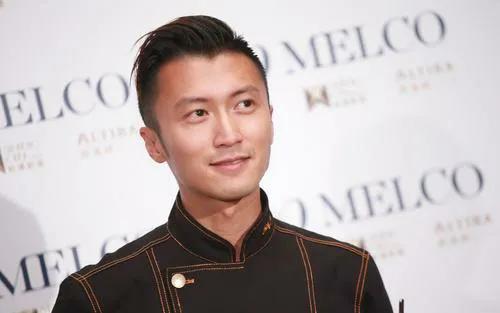 A netizen posted a Yanzhaomen photo, Cecilia Cheung: "This cookie is ...