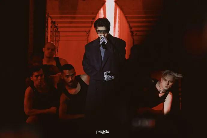 There are tens of thousands of drafting boys, and Cai Xukun, the ...