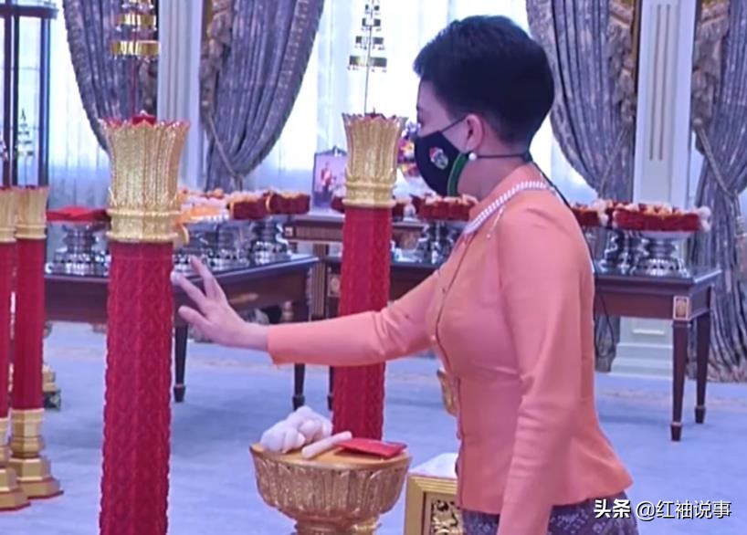 The 43-year-old princess Pha, who is loyal and filial, appeared in the ...