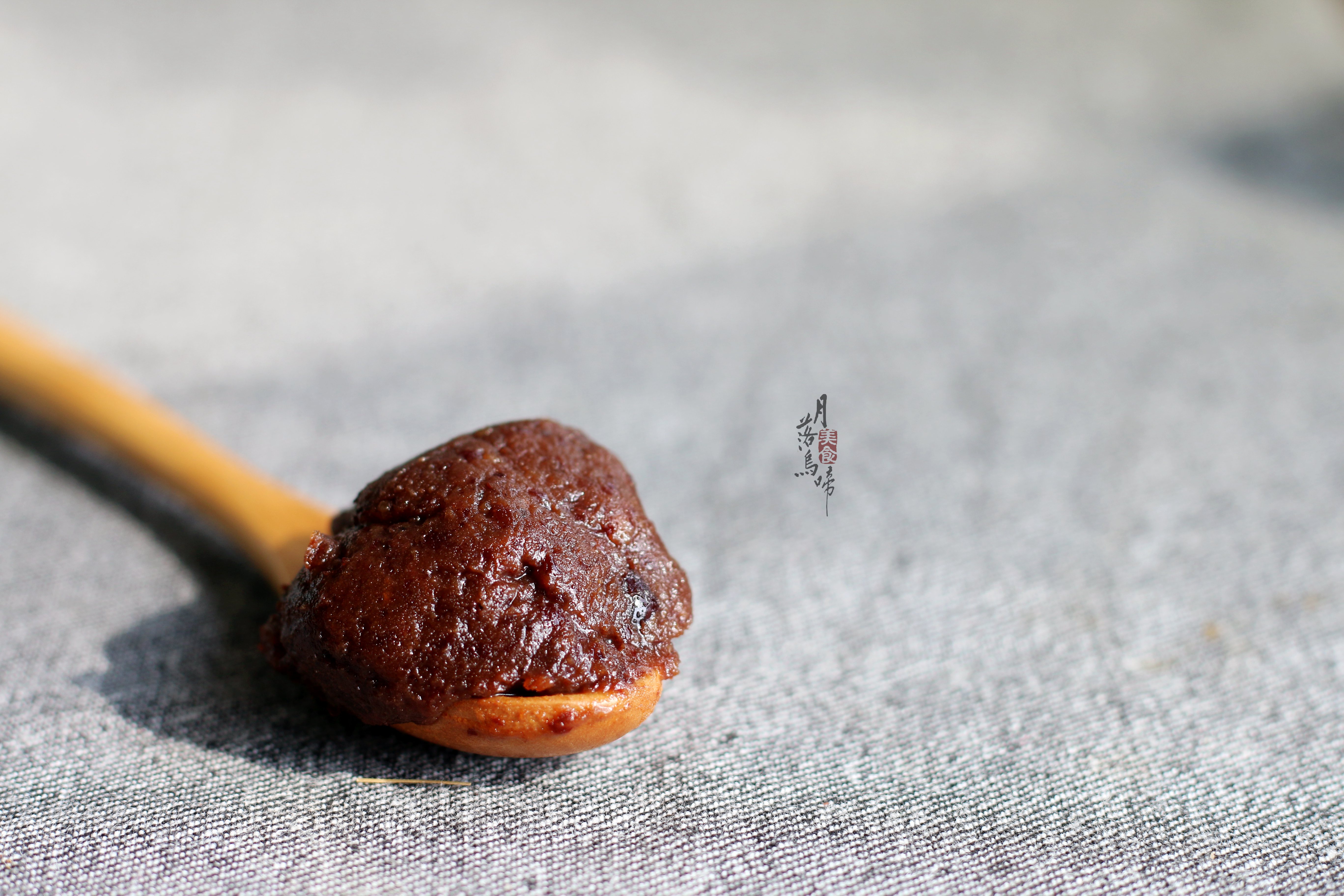 Finally made a shiny bean paste, soft and sweet too pleasantly ...