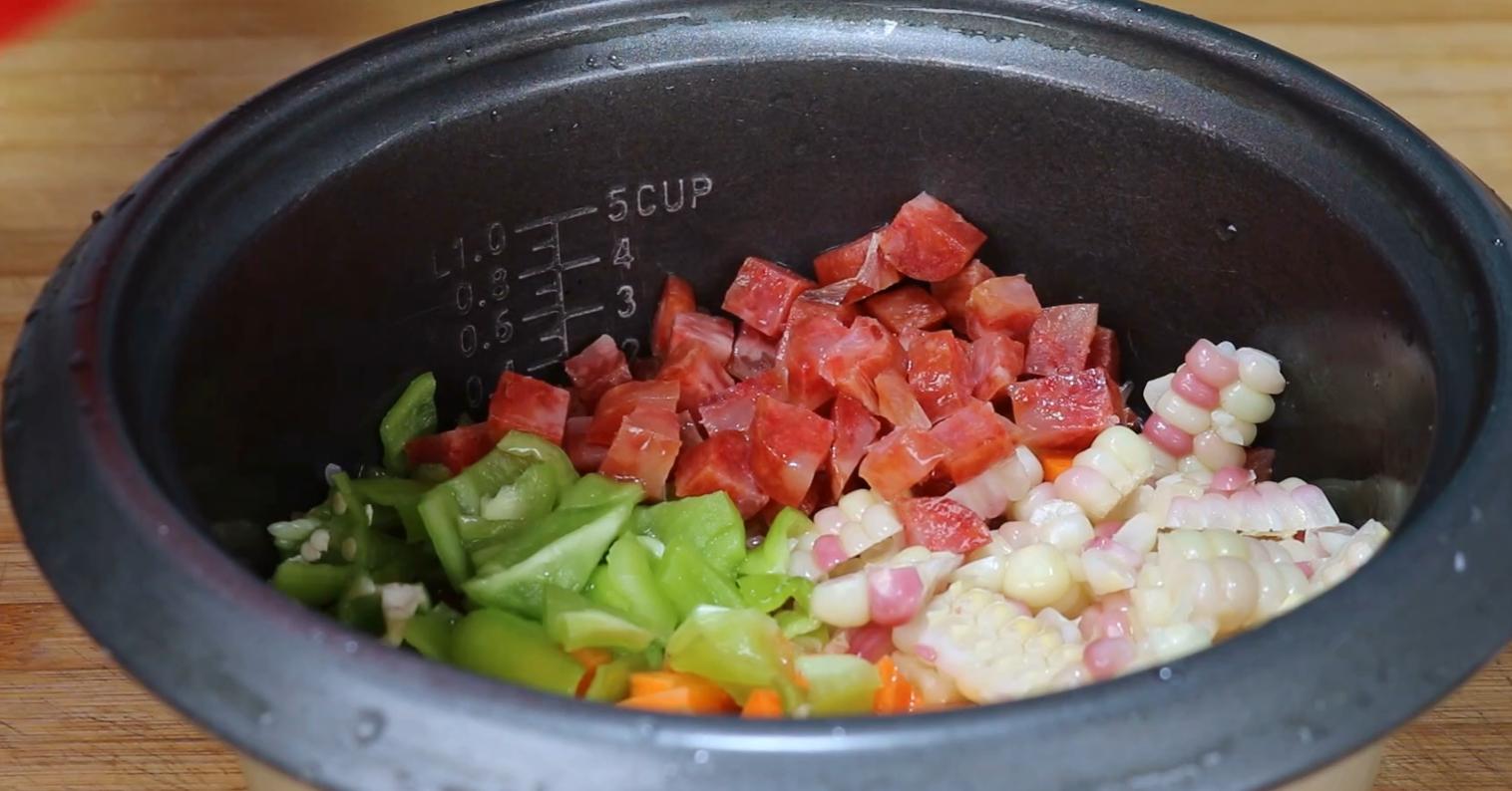 The best way to make braised rice with Chinese sausage, just two steps ...