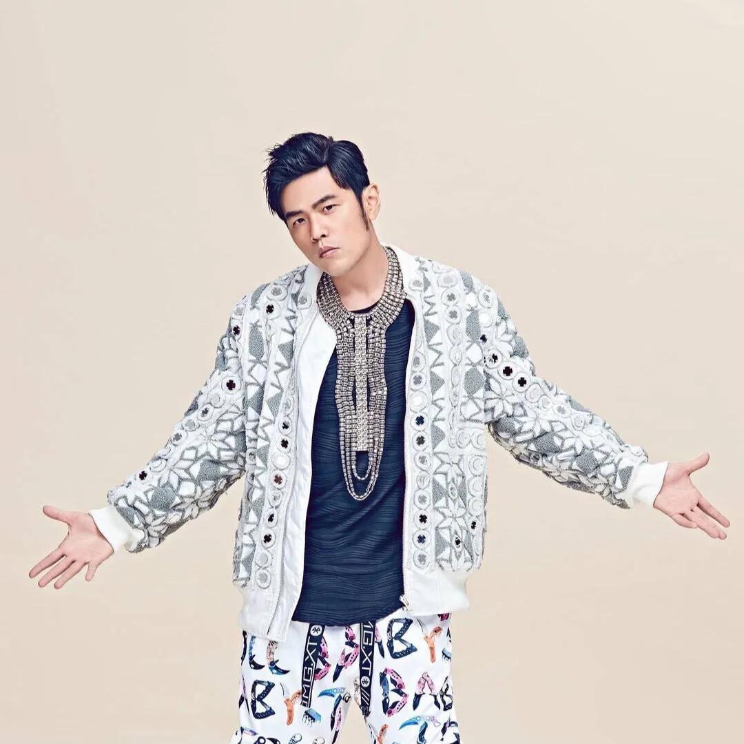 Which one of JJ Lin and Jay Chou has a higher musical background? - iNEWS