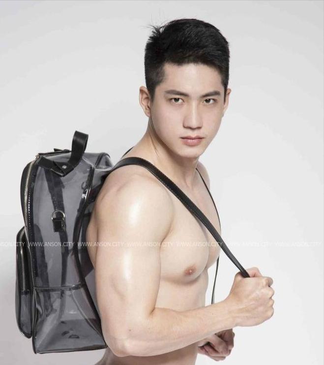 Philippine socialite little brother - iNEWS