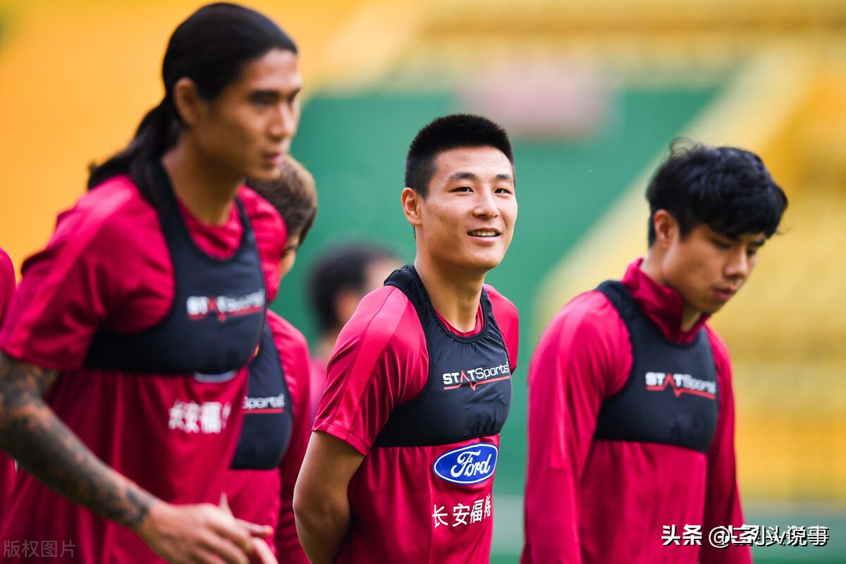 Central media comment on Wu Lei!Play hard, the last goal "spike" did a ...