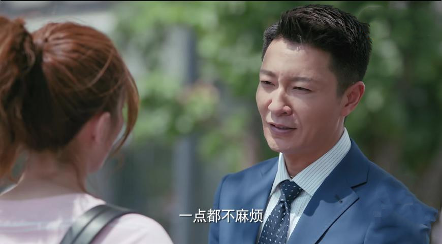 Actor Li Zonghan showed up, his facial muscles were stiff and unnatural ...