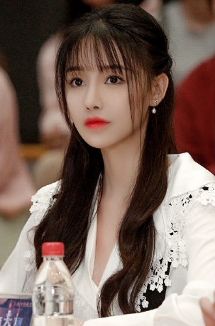 The post-95 actress Gao Liu failed to undergo plastic surgery and ...