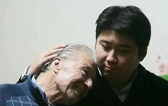 In 2008, a Chinese young man brought his landlord back to his hometown ...