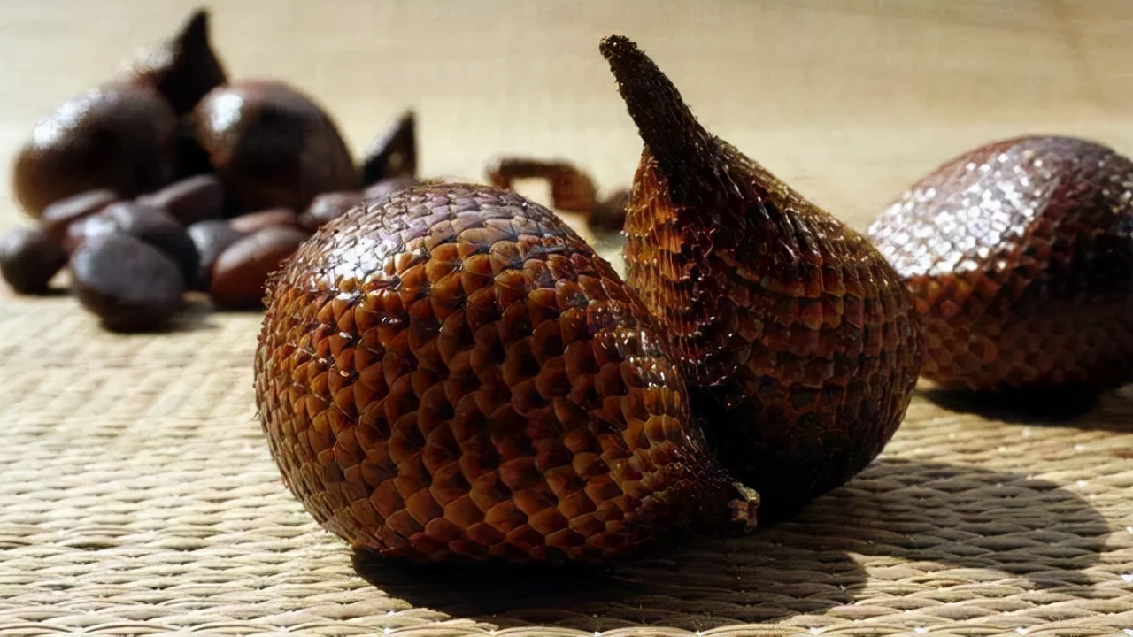 Snake skin fruit, one of the top 10 exotic fruits, have you seen it ...