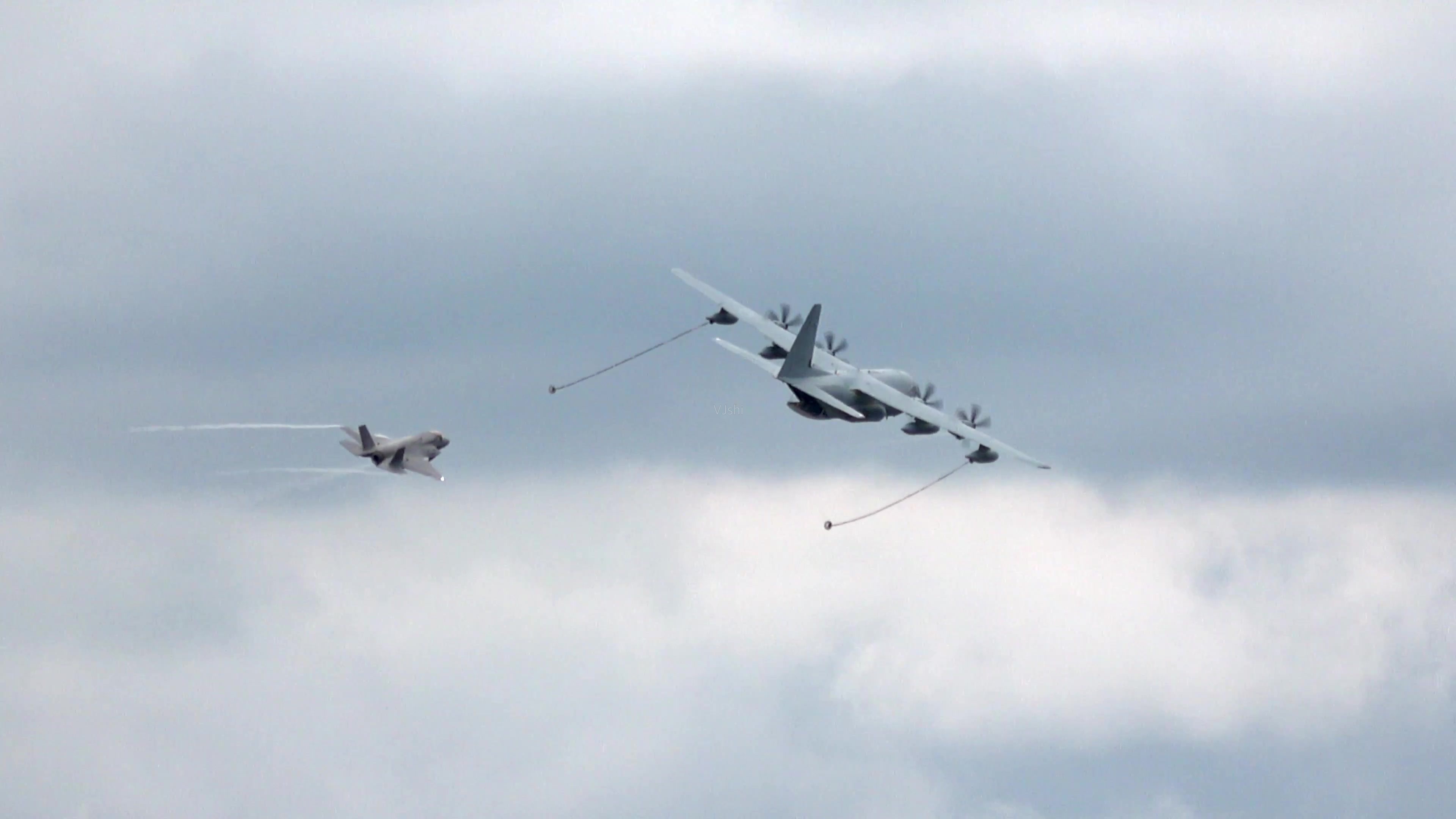 For the first time in aviation history: carrier-based fighter aircraft ...