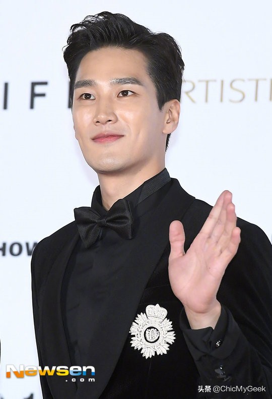 He was dubbed "National Ideal" by Korean netizens. He was a boxer ...