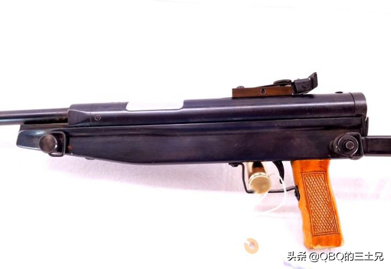 The latest trendy I-QB6 air rifle was like an iron submachine gun. Why ...