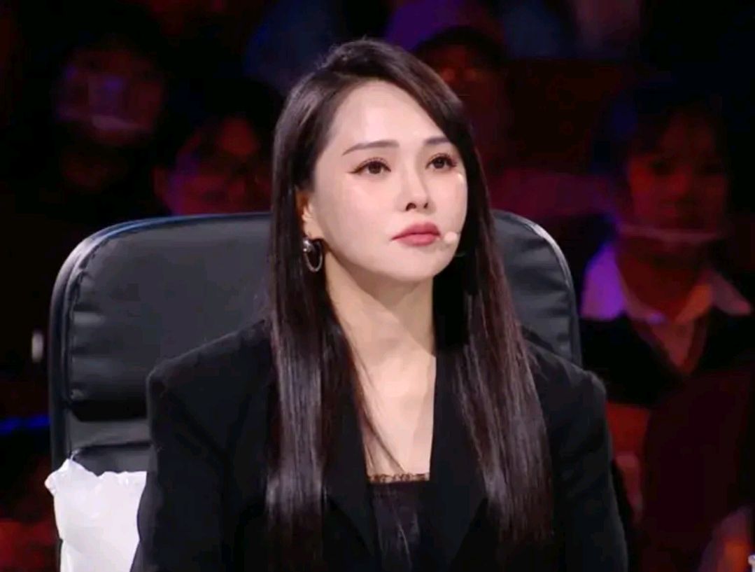 Yi Nengjing Deng Ziqi's reaction is too real?Is Gong Jun's styling ...