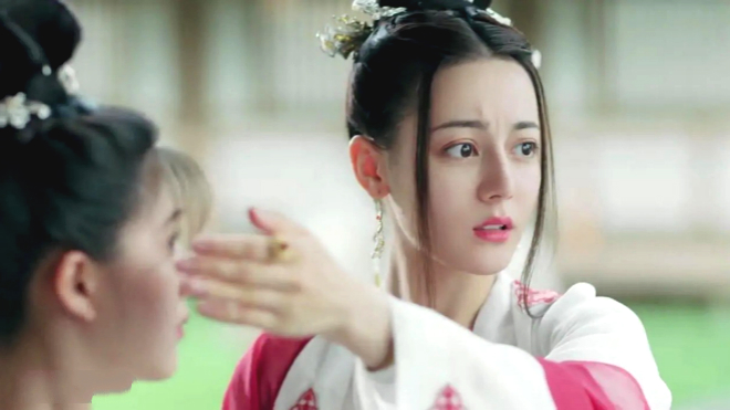 How did Zhao Lusi perform in "Long Song Xing"?In Li Leyan's growth, she ...