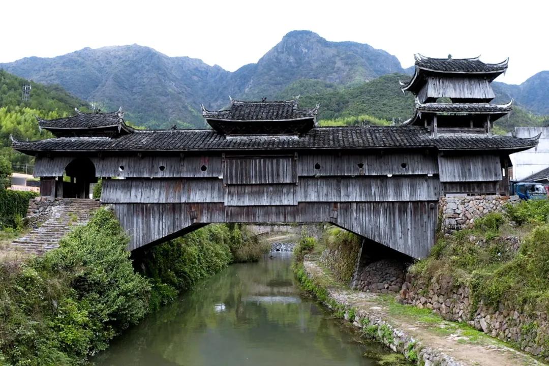 The most domineering bridge in China - iNEWS