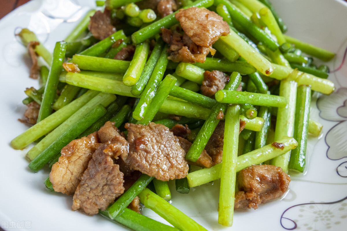 How to make stir-fried pork with garlic moss to make it delicious?Stir ...