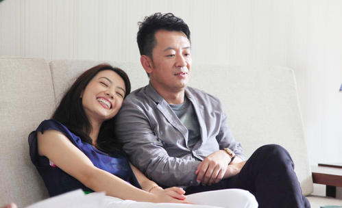 Huang Haibo: Haiqing and I were both in a kiss scene, and they both acted as gnawing pig's feet ...