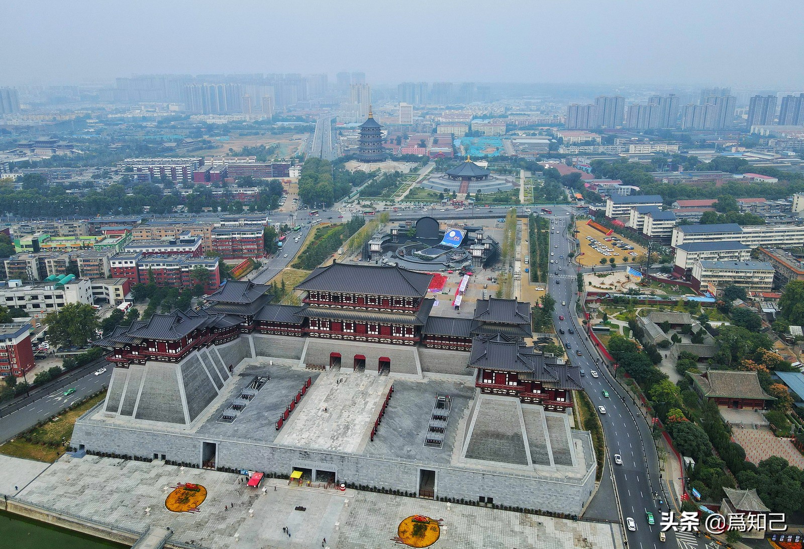 Yingtian Gate is the highest gate in ancient China and is known as "the ...