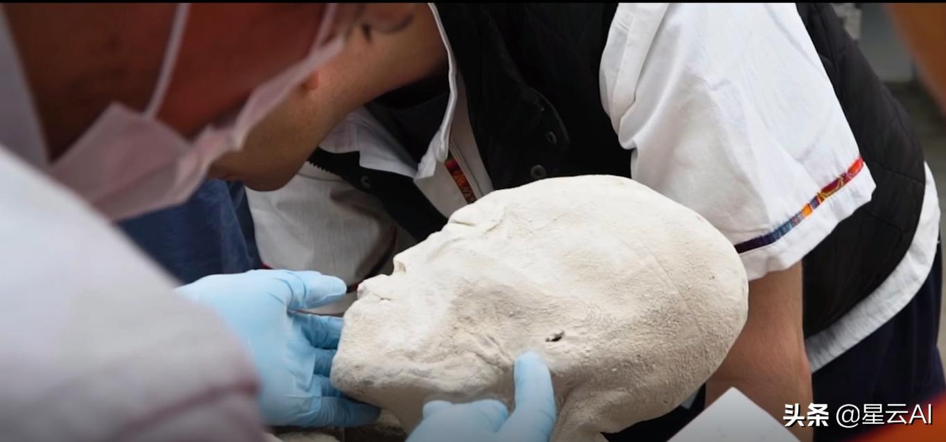 Nazca alien mummy, an amphibian with three fingers and toes - iMedia