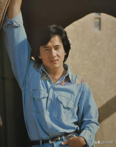 "Big Brother Huaxin" Jackie Chan suddenly realized that his wife Lin ...