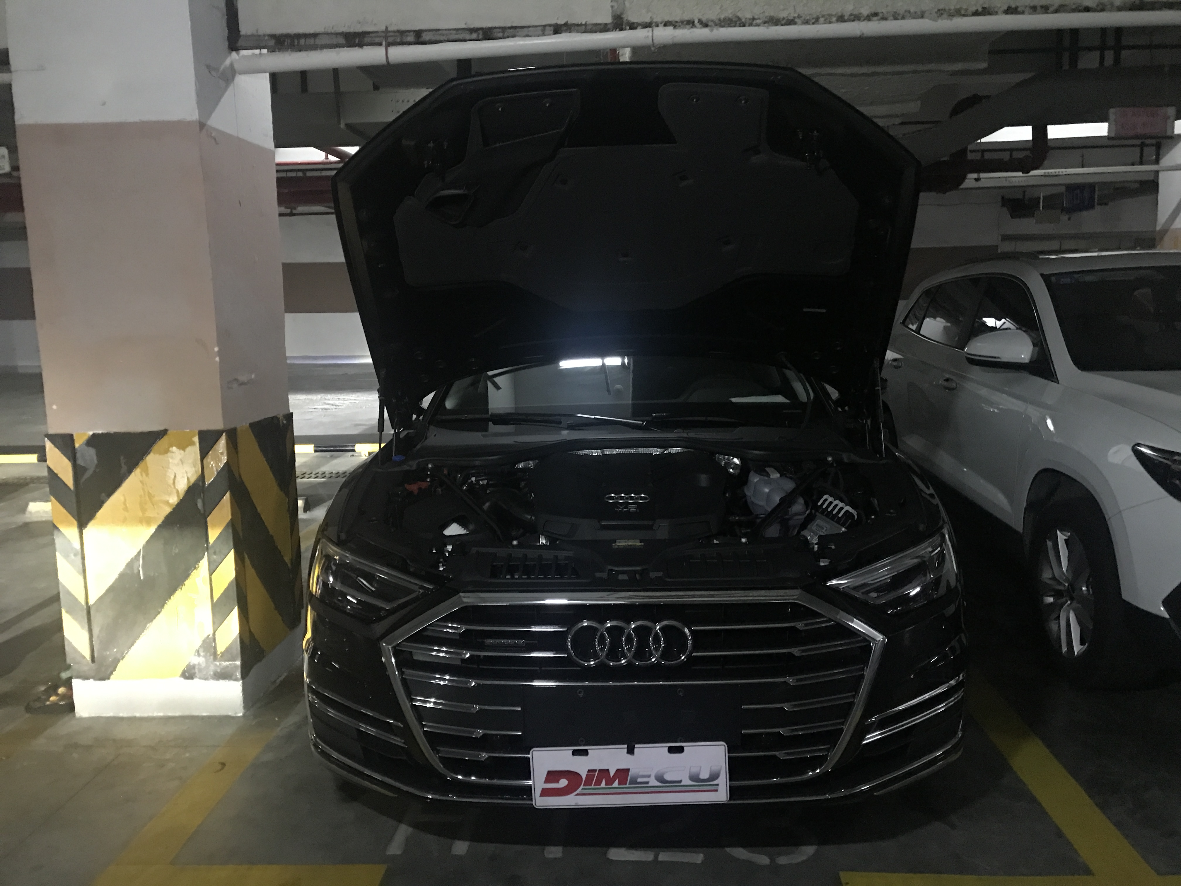 Audi A8L 3.0T new car brush ECU program 396 horsepower boost guide - iNEWS