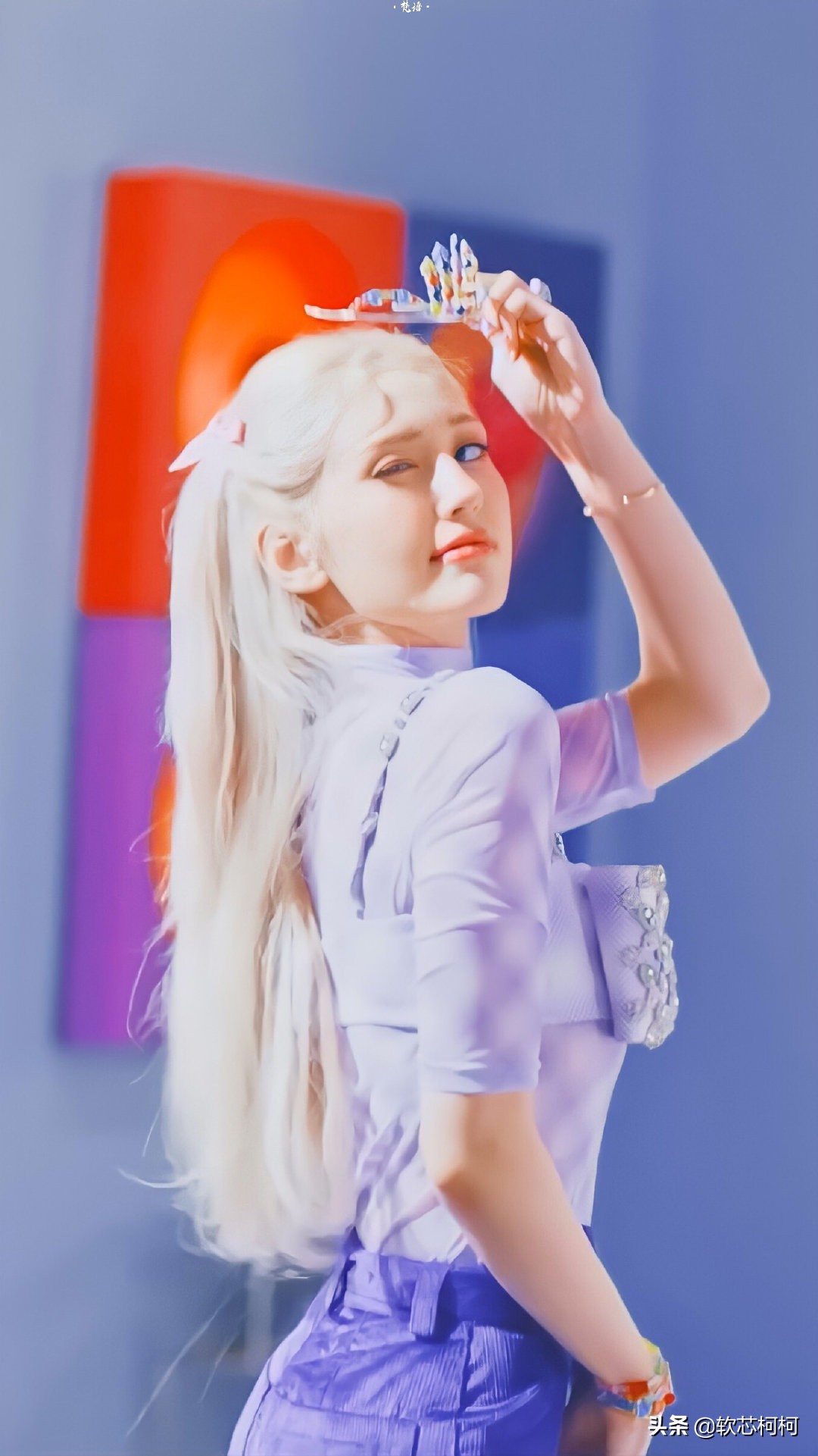 SOMI Kim So Mi released the new song "DUMB DUMB", the song is too short ...