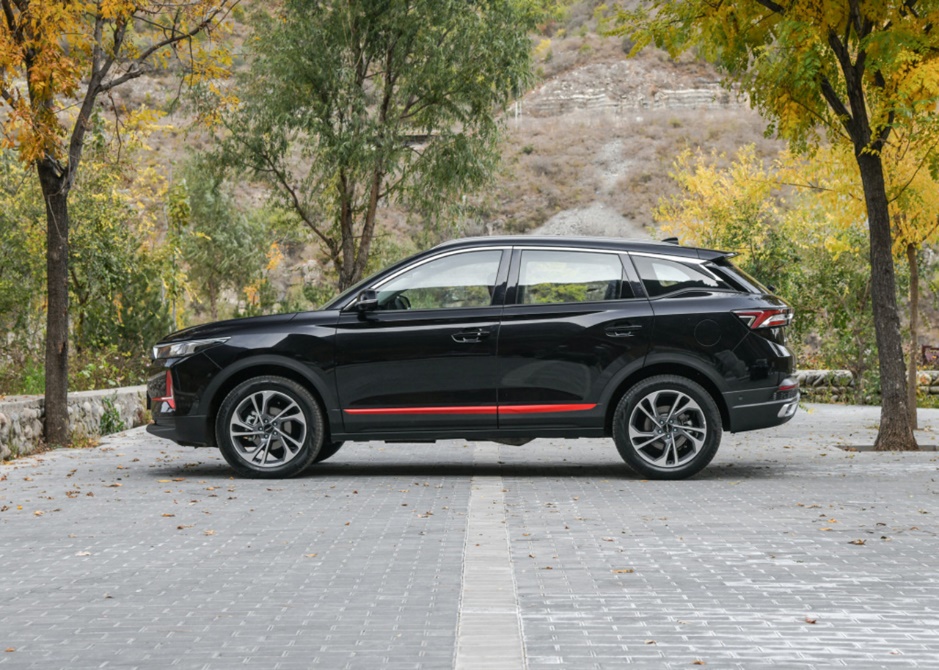 1.6T+6AT, 89,900 new Dongfeng Fengshen AX7 family are on the shelves - iNEWS