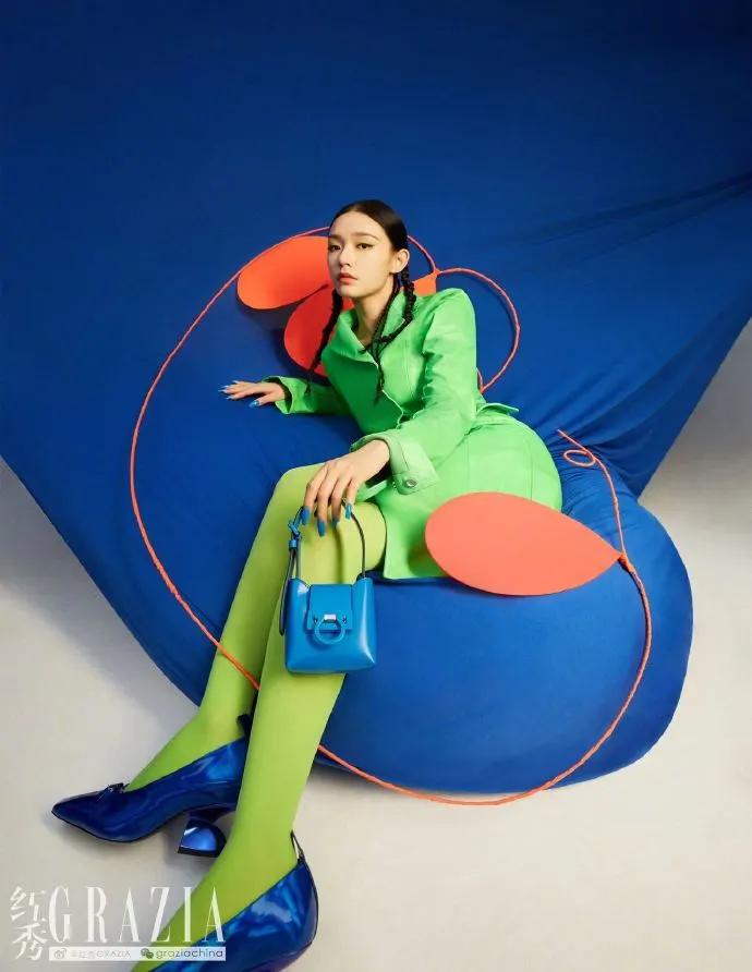 The popular actress Lin Yun's modern hit color blockbuster is super ...