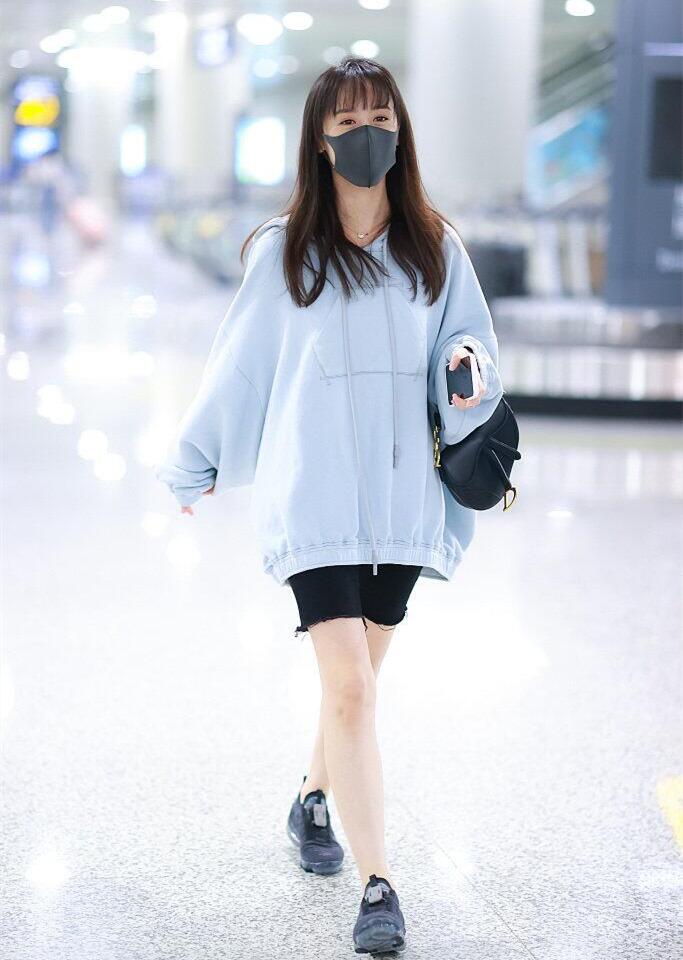 How to wear "blue" in summer?Learn Zhao Liying and Zhang Yuqi's ...