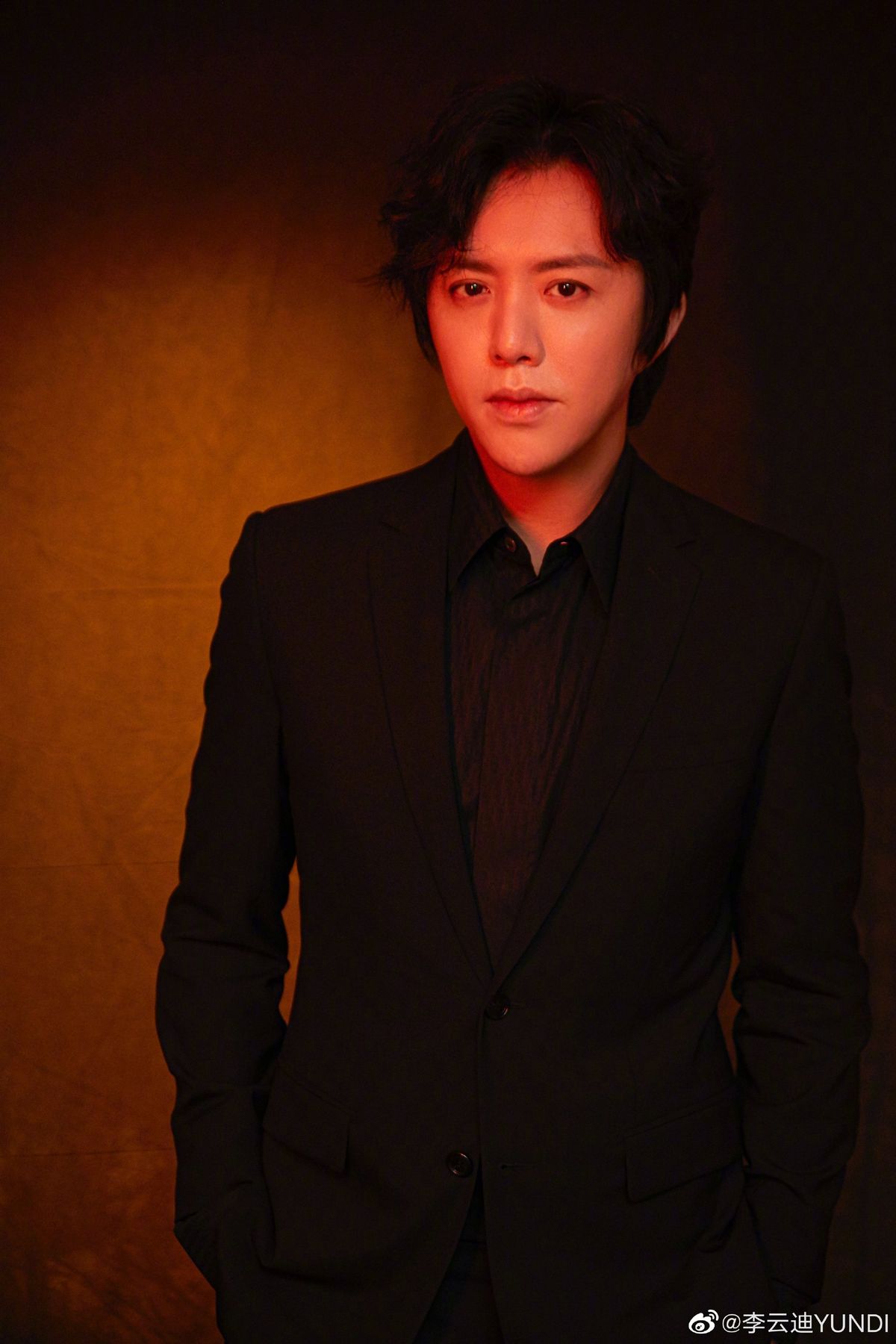 A recent photo of 38-year-old pianist Li Yundi, with a haggard face and ...