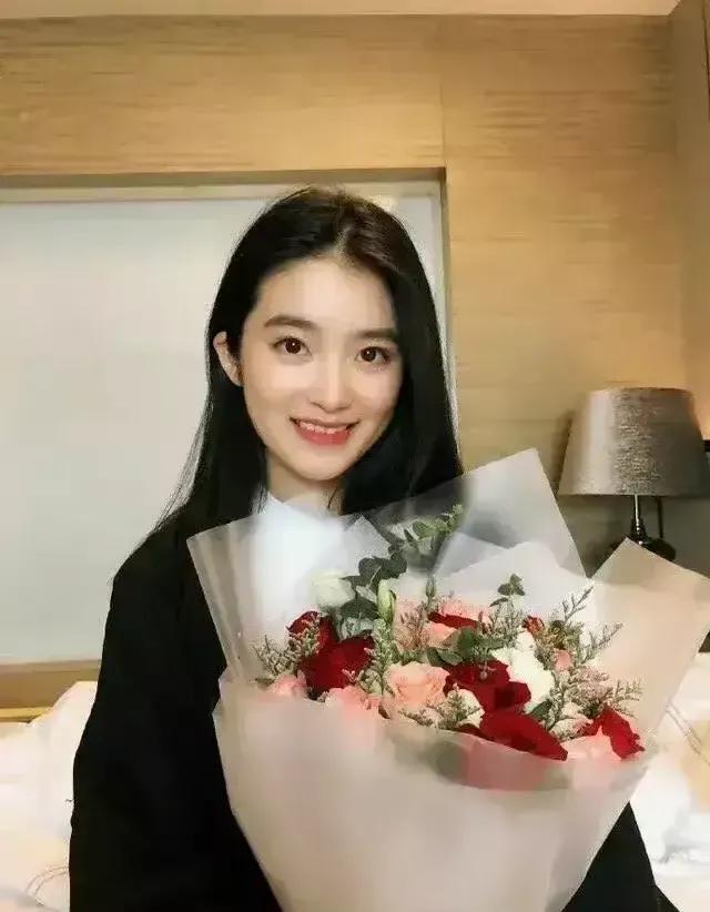 Brigitte Lin's 16-year-old second daughter, smiles so much like her ...