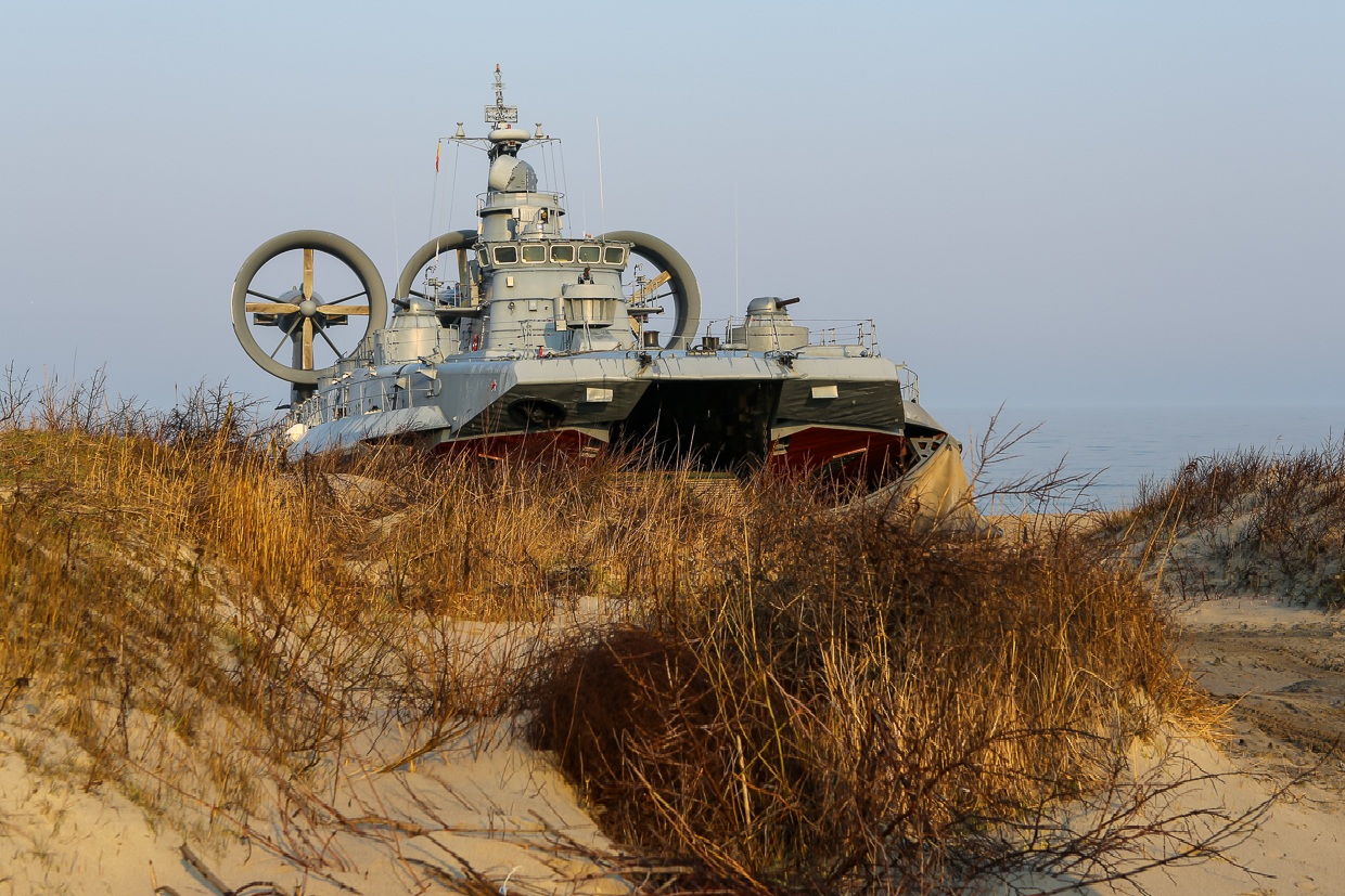 Picture of the European Bison 100, the air cushion landing ship that ...