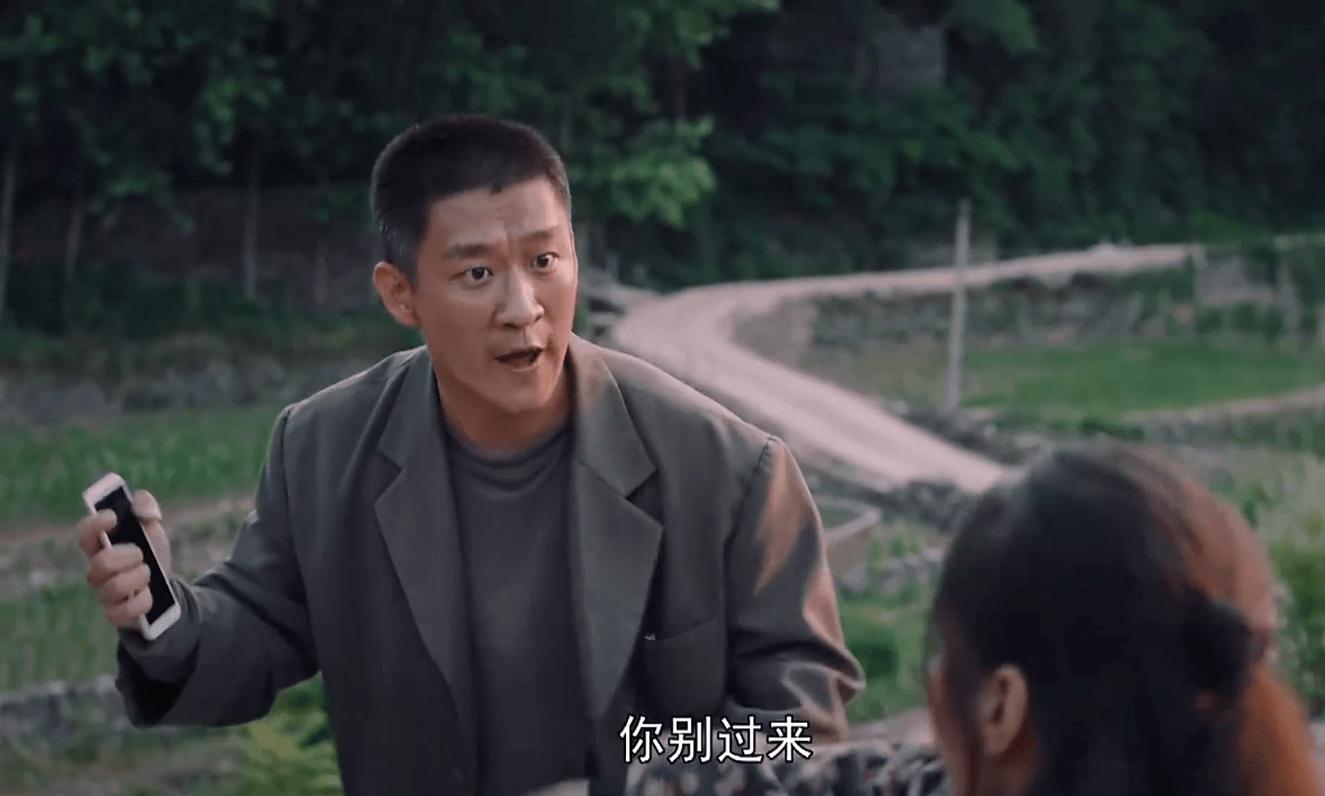 Cao Yunjin became popular. In the TV series, it is said that cross talk becomes funny, and his ...