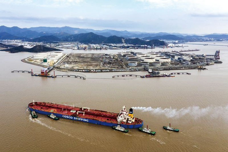 Exploring the green petrochemical base in Zhoushan: Ten thousand ...