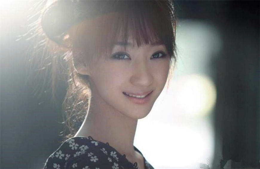 She is a descendant of the imperial family of the Qing Dynasty. She ...