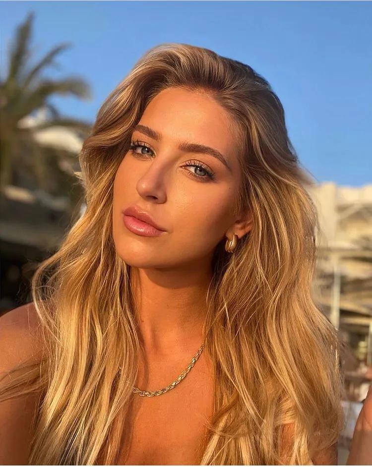 American model Skyler Simpson - iMedia