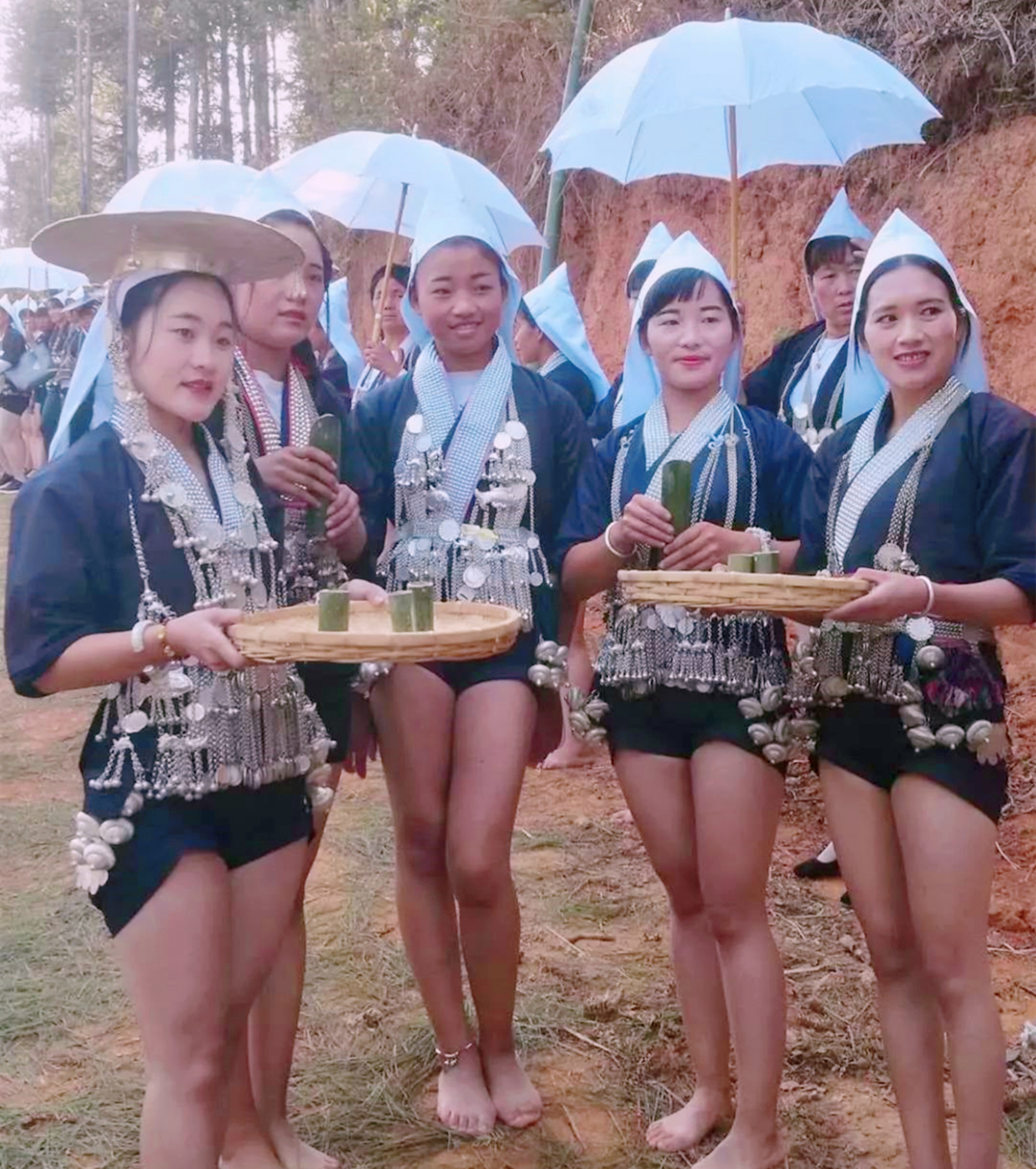 Yunnan Yiche ethnic group, women in the ethnic group do not wear ...