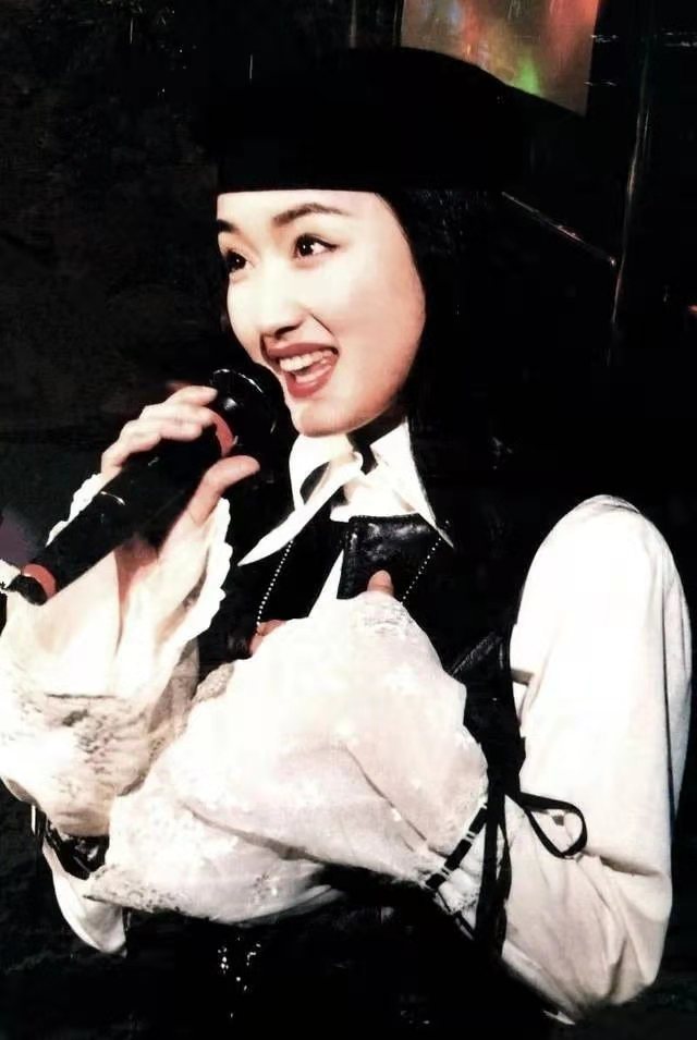 Why did the Queen of Sweet Song, Yang Yuying, suddenly disappear back ...