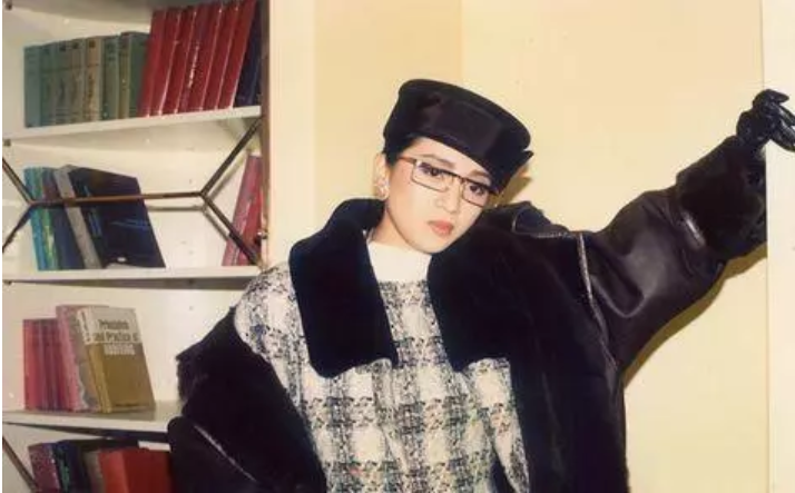 29 years ago, Huang Langwei slapped Anita Mui, and then Huang Langwei ...