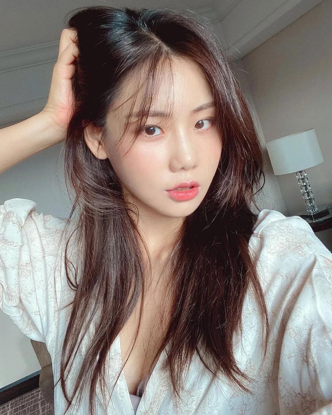 Jeon Boram (Campbell Blue) - iNEWS